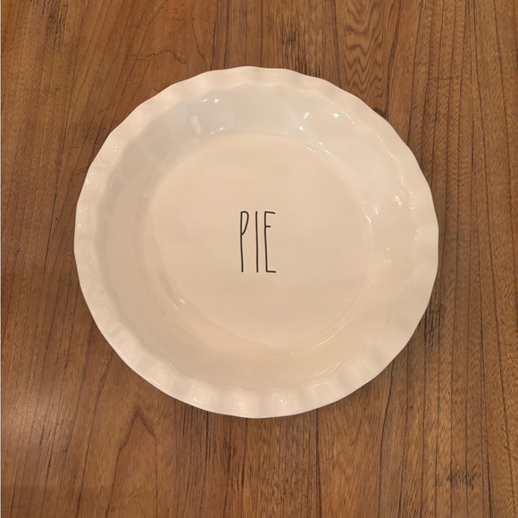 Rae Dunn | Kitchen | Rae Dunn Pie Baking Dish | Poshmark